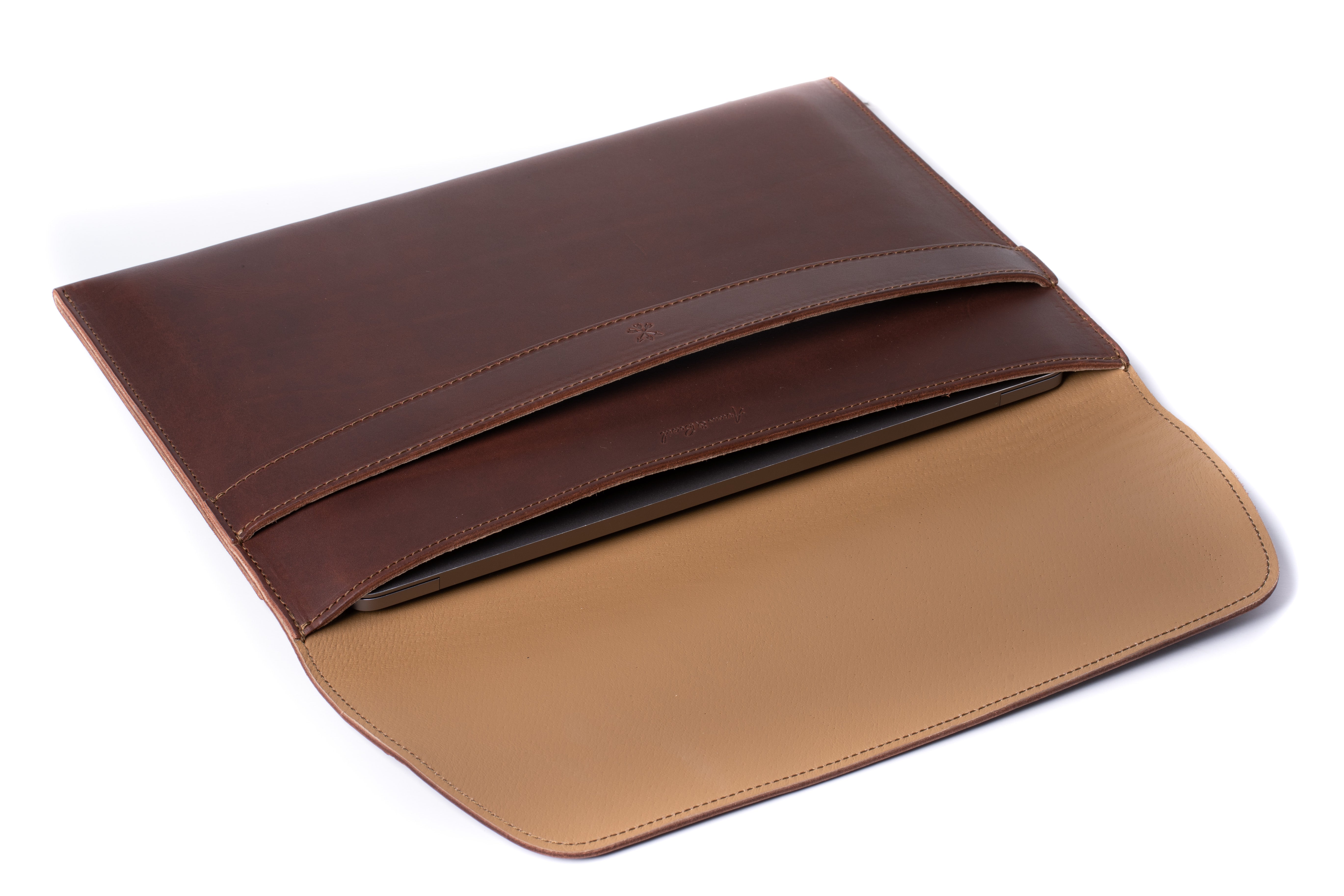 Full Grain Leather MacBook Sleeve Case - Chestnut Brown – Arrow & Board